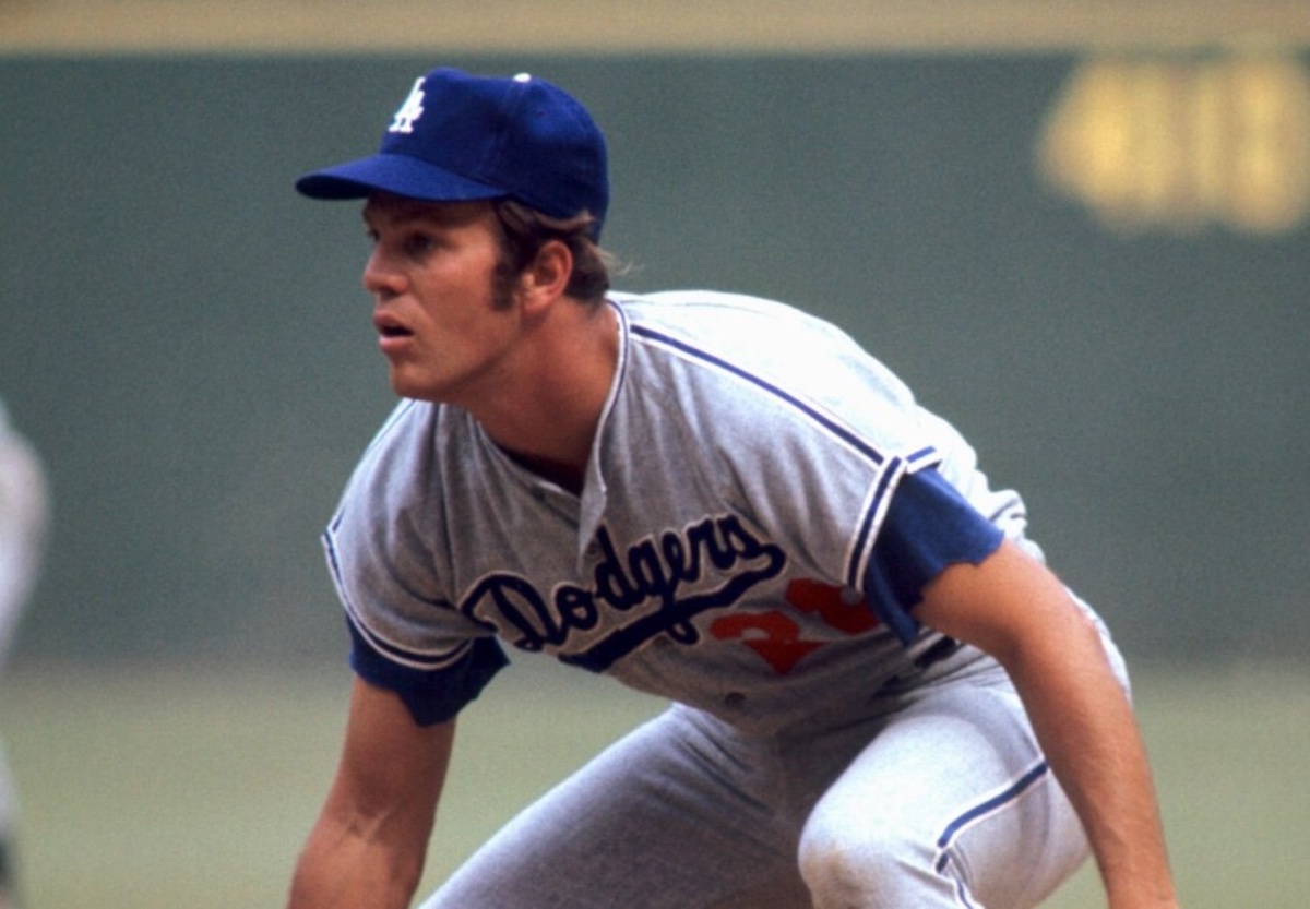 MLB Monday: The Worst NL Gold Gloves of the 1960s – Daily McPlay ...